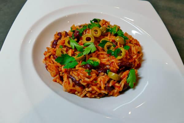 Chili de patates douces et haricots rouges